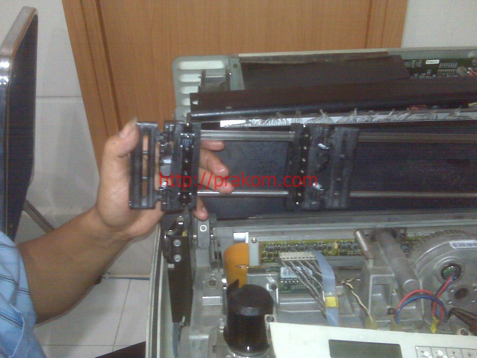 SERVICE PRINTRONIX PDAM TIRTAWENING BANDUNG P8210